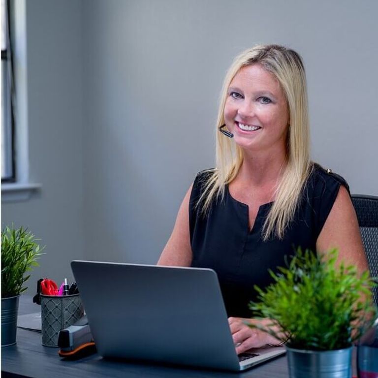 Join Our Team - Virtual Assistant Manager For Entrepreneurs - TaskAwayVA